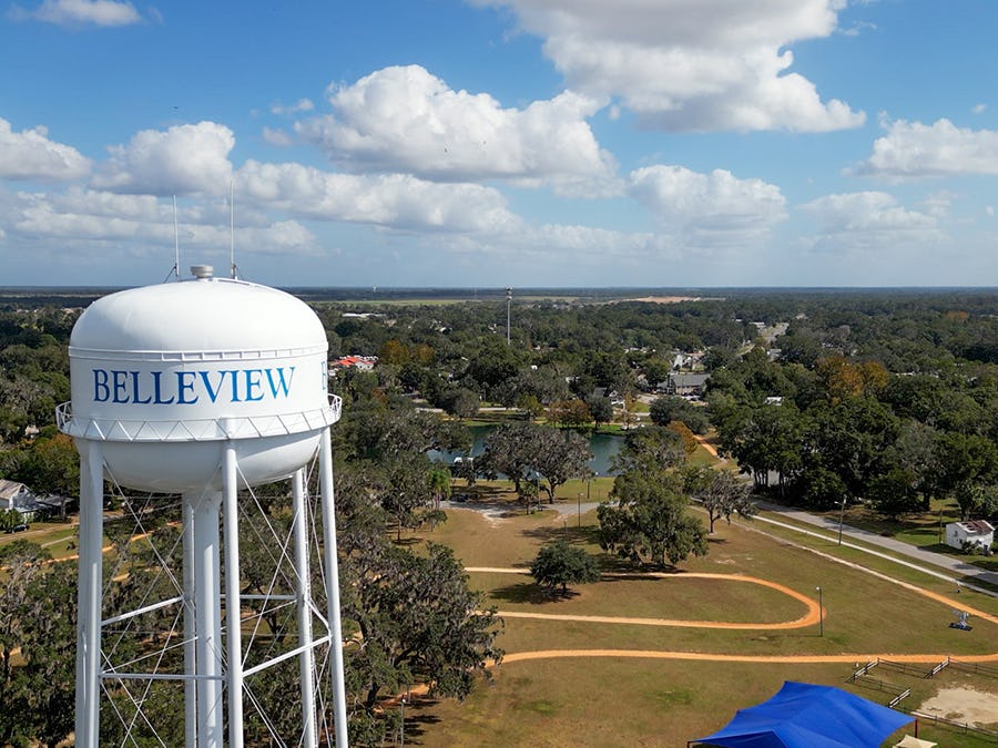 Living in Belleview, FL: Small-Town Charm, Big-City Convenience