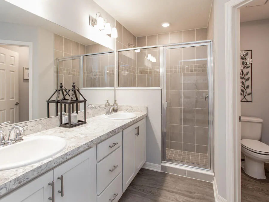 Inspiration Gallery En-Suite Owner's Baths - Highland Homes
